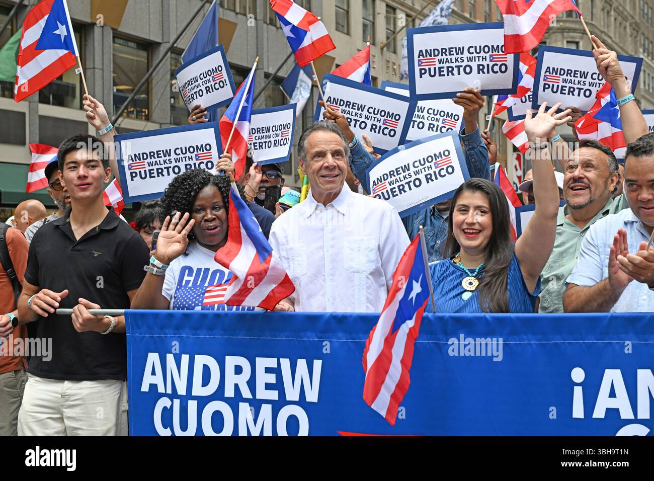 Photo by: Andrea Renault/STAR MAX/IPx 2025 6/8/25 Mayoral candidate ...