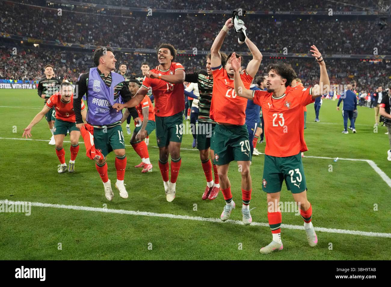 Portugal players celebrate after winning the Nations League final ...