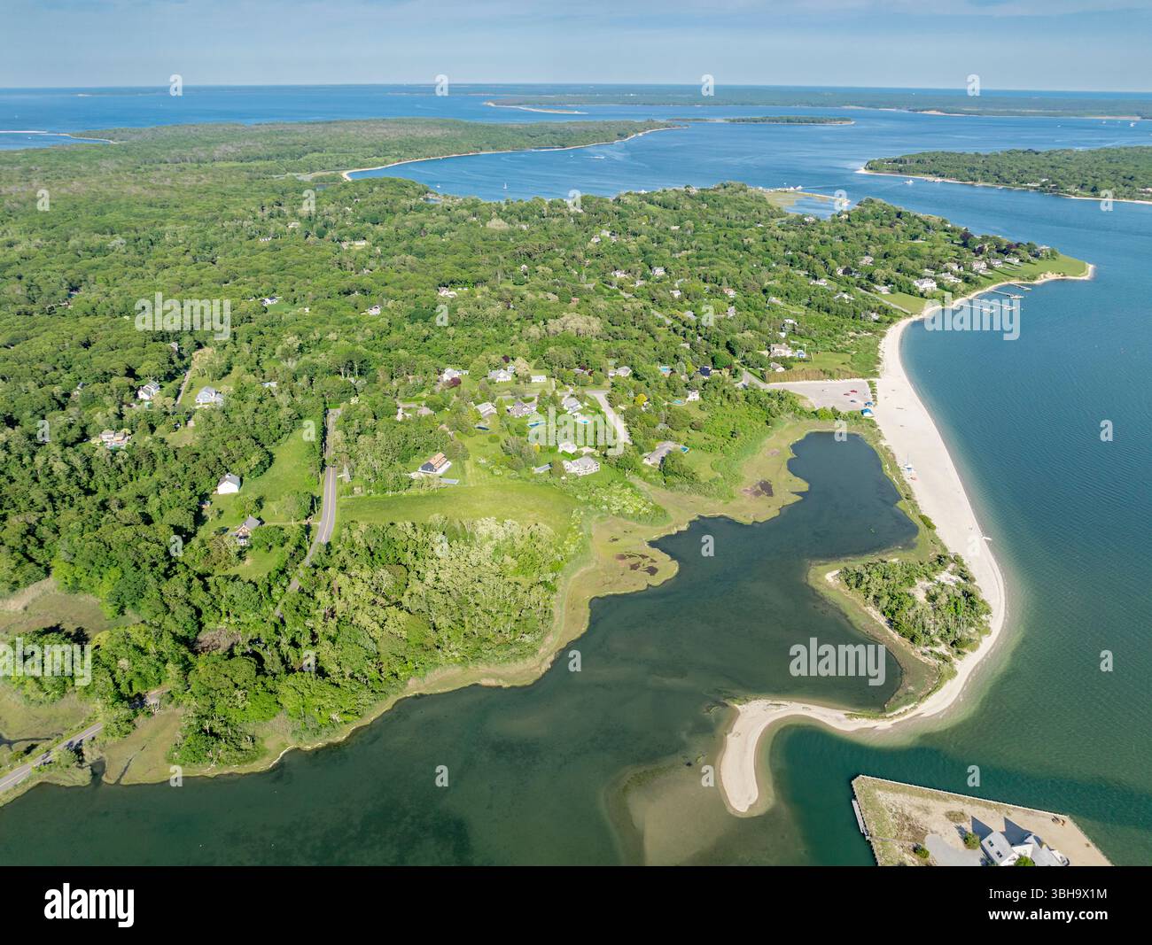 Midway island aerial hi-res stock photography and images - Alamy