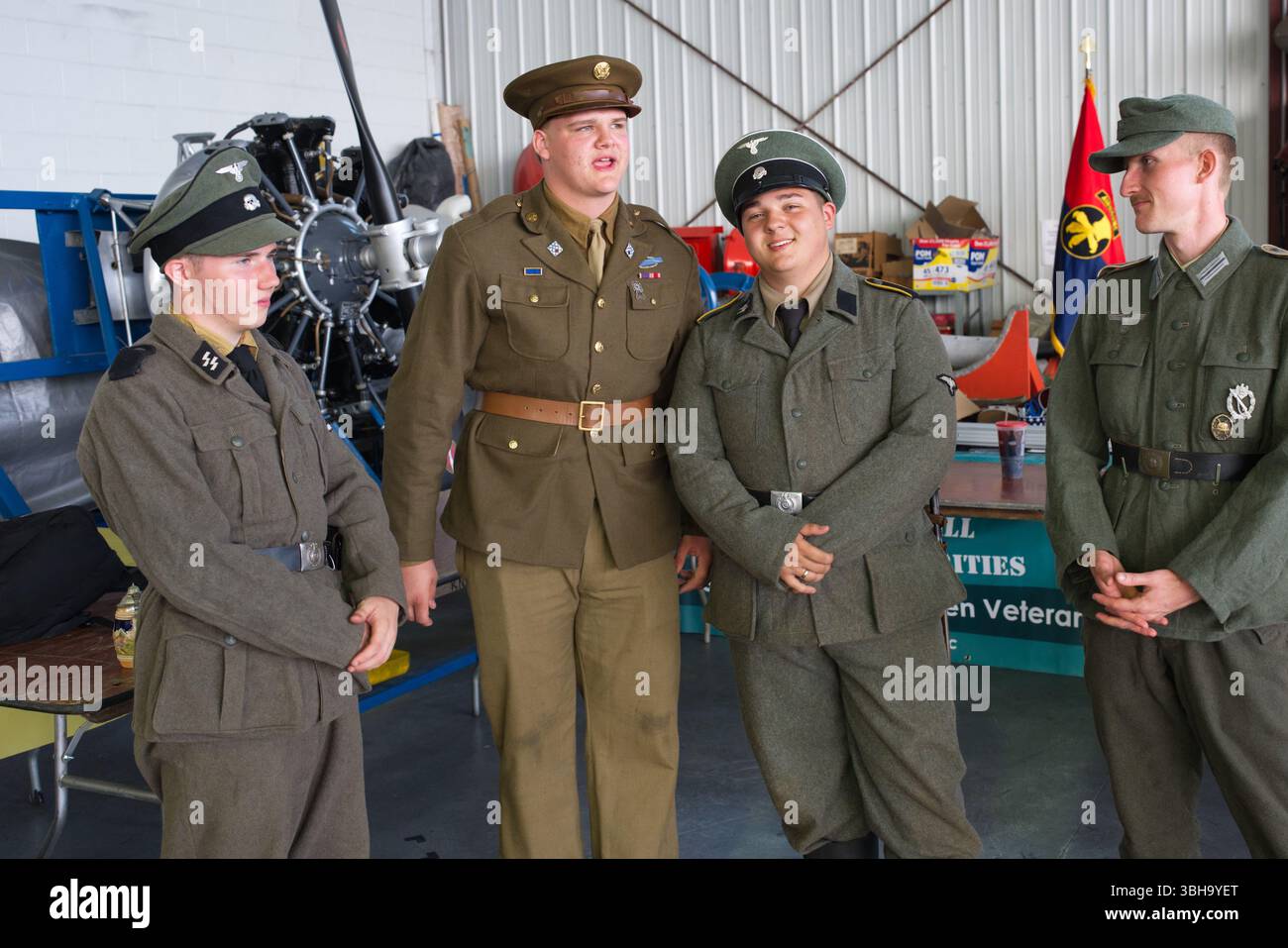 Luftwaffe uniform hi-res stock photography and images - Alamy