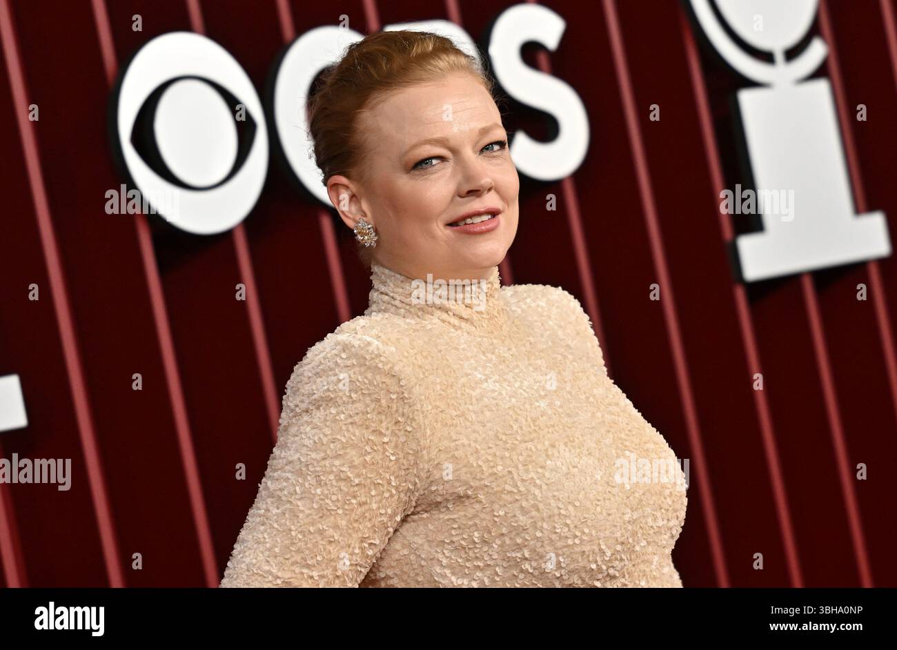Sarah Snook arrives at the 78th Tony Awards on Sunday, June 8, 2025, at ...