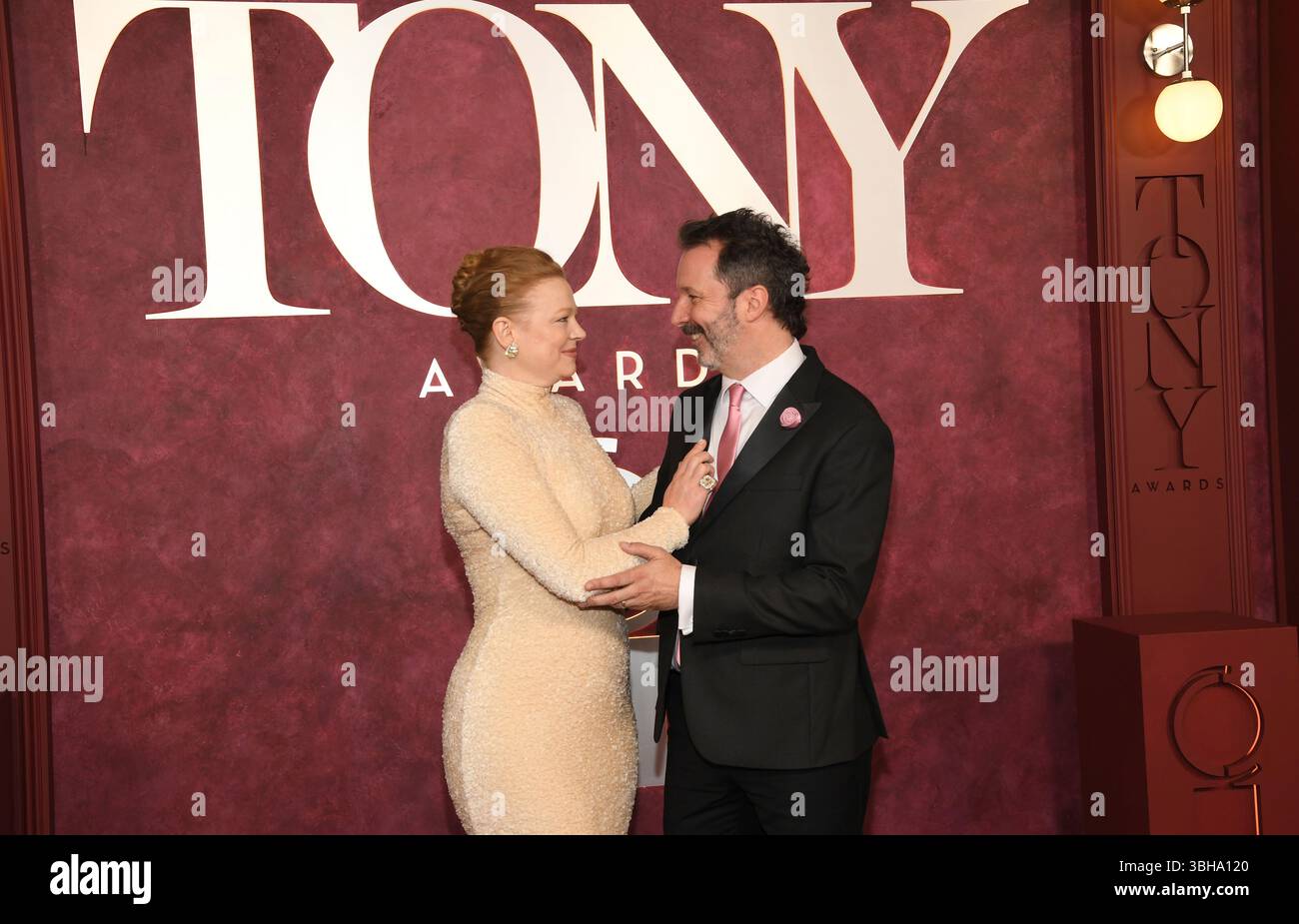 Sarah Snook, left, and Dave Lawson arrive at the 78th Tony Awards on ...