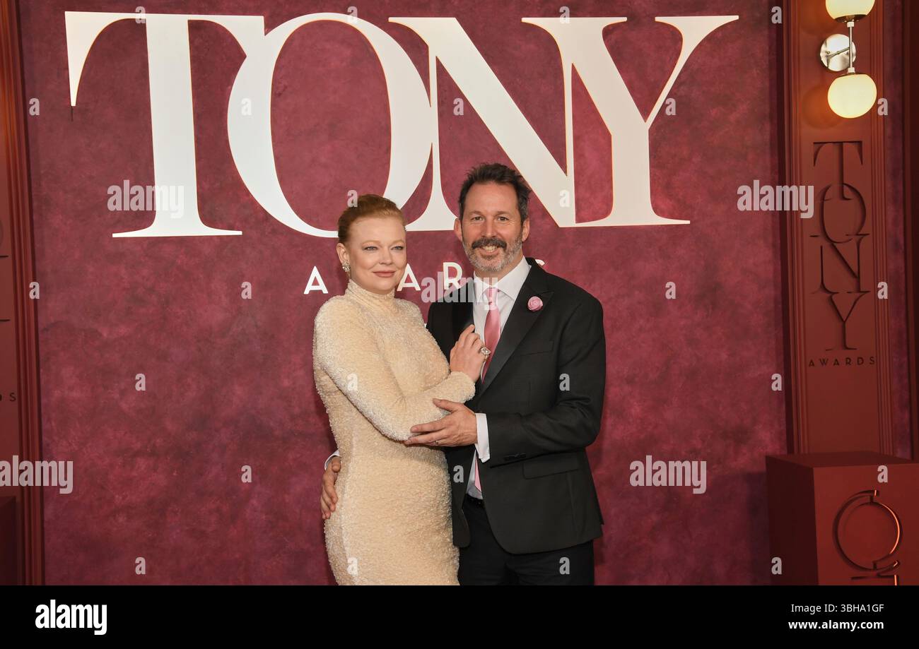 Sarah Snook, left, and Dave Lawson arrive at the 78th Tony Awards on ...