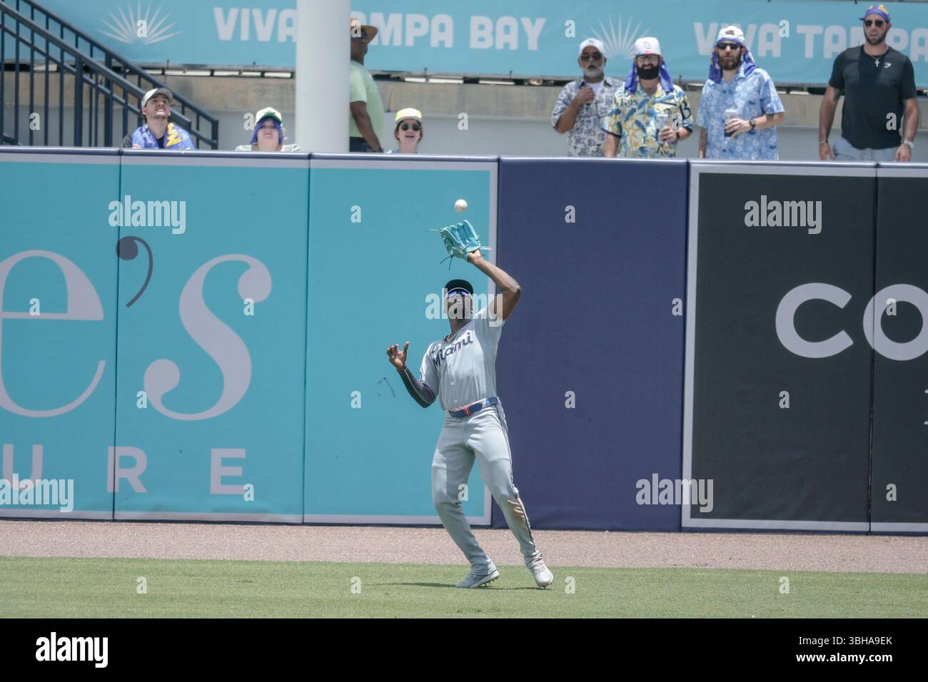 Tampa, FL USA: Miami Marlins right fielder Jesús Sánchez (7) catches a ...