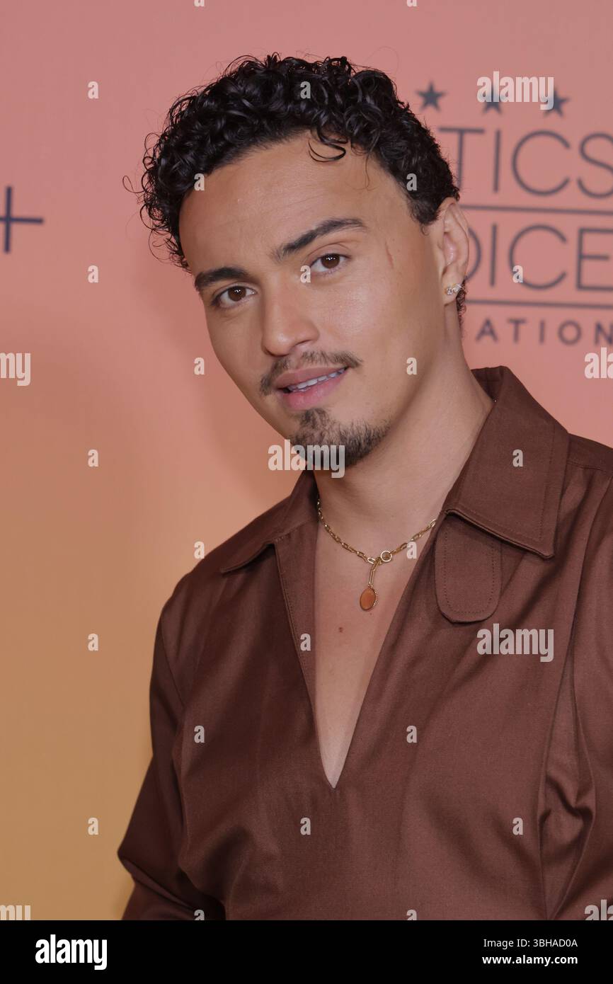 The critic's choice 2025 hi-res stock photography and images - Alamy