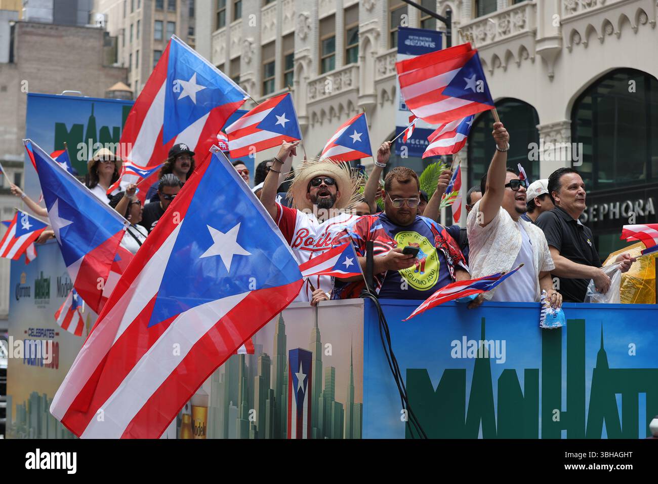 2025 national puerto rican day parade hi-res stock photography and ...