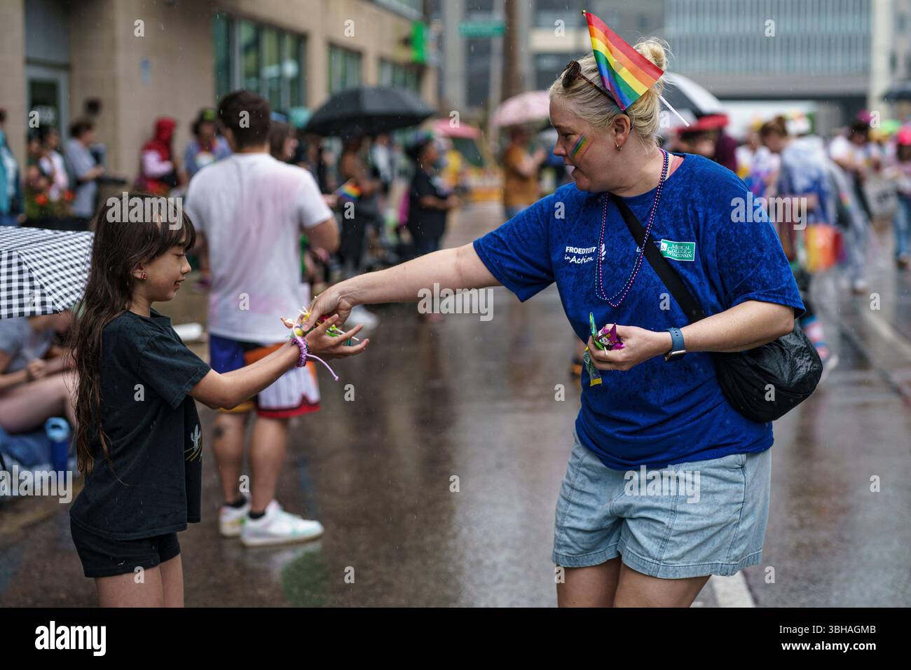 Child gets candy hi-res stock photography and images - Alamy
