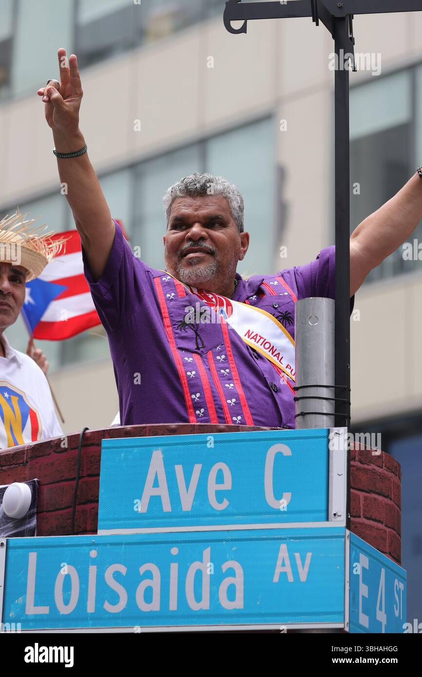 NEW YORK, NEW YORK - JUNE 08: Puerto Rican actor Luis Guzman ...