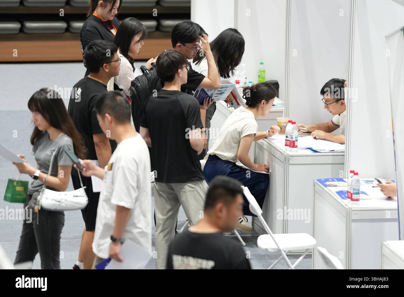 **CHINESE MAINLAND, HONG KONG, MACAU AND TAIWAN OUT** Graduates of ...