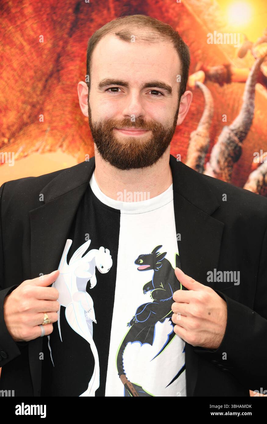 LOS ANGELES, CALIFORNIA - JUNE 07: Connor Tomlinson attends Universal ...