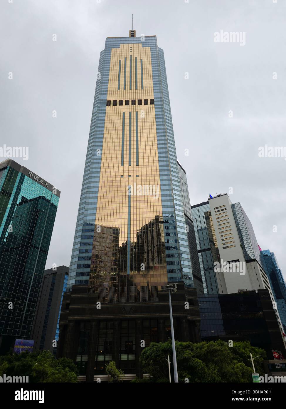 The Central Plaza tower in Wan Chai, Hong Kong Stock Photo - Alamy