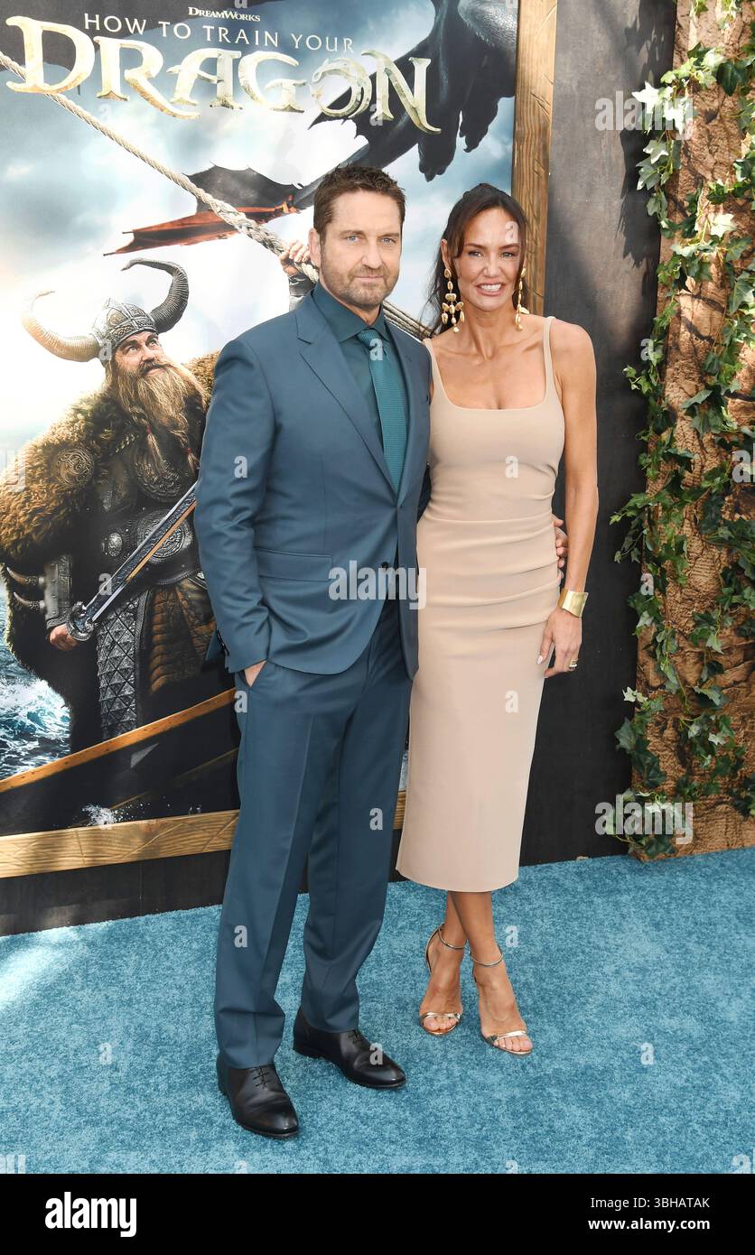 LOS ANGELES, CALIFORNIA - JUNE 07: (L-R) Gerard Butler and Morgan Brown ...
