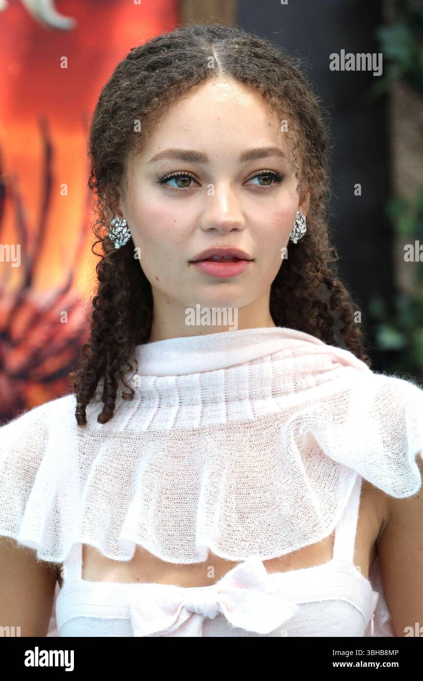 Nico Parker bei der Premiere des Kinofilms How to Train Your Dragon / Drachenzähmen leicht ...