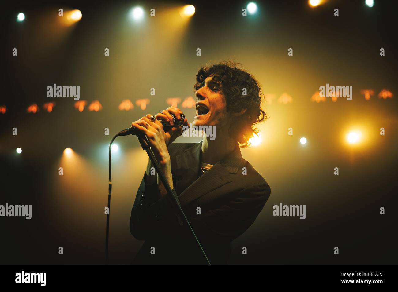 Sombr singer hi-res stock photography and images - Alamy