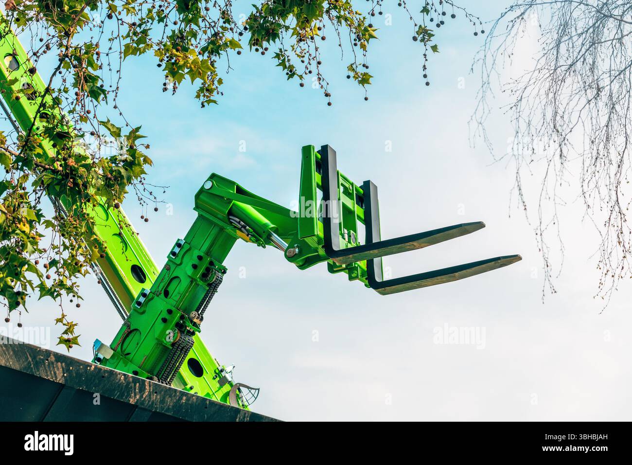 Forklift forks industrial machinery hi-res stock photography and images ...