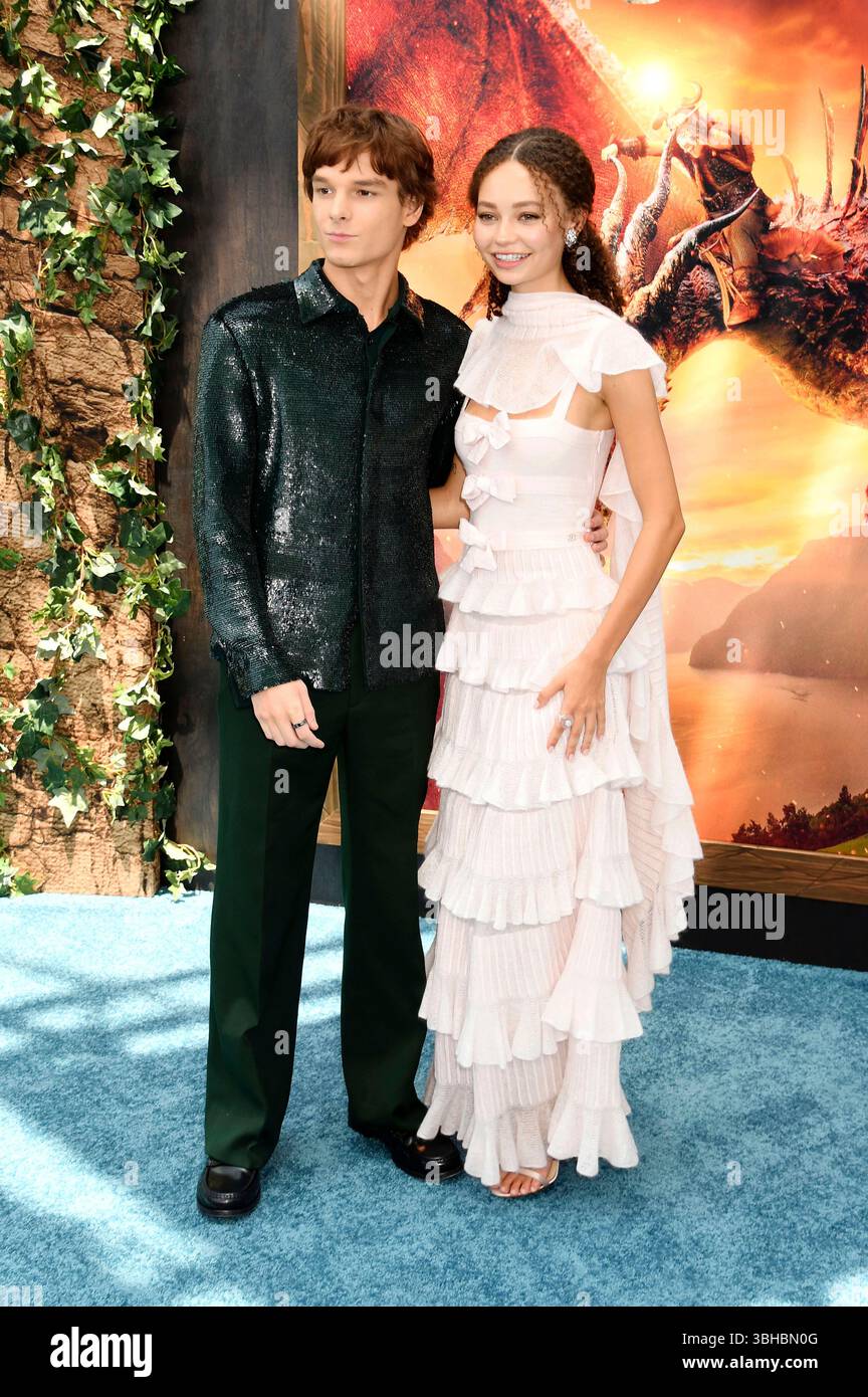 Mason Thames und Nico Parker bei der Premiere des Kinofilms 'How to ...