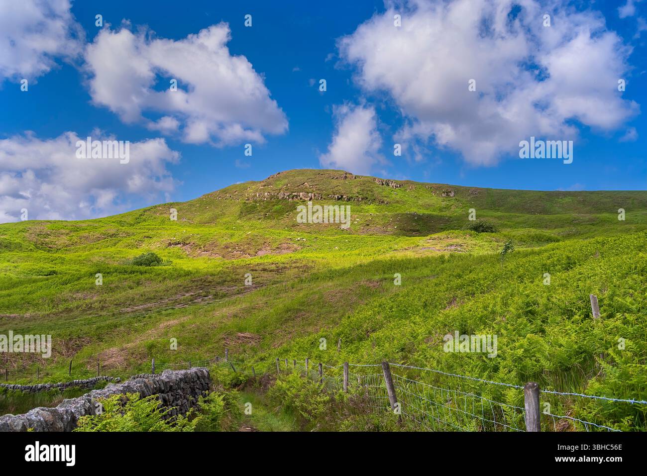 Shale hill of Callow Bank from the Ringinglow-Hathersage road in the ...