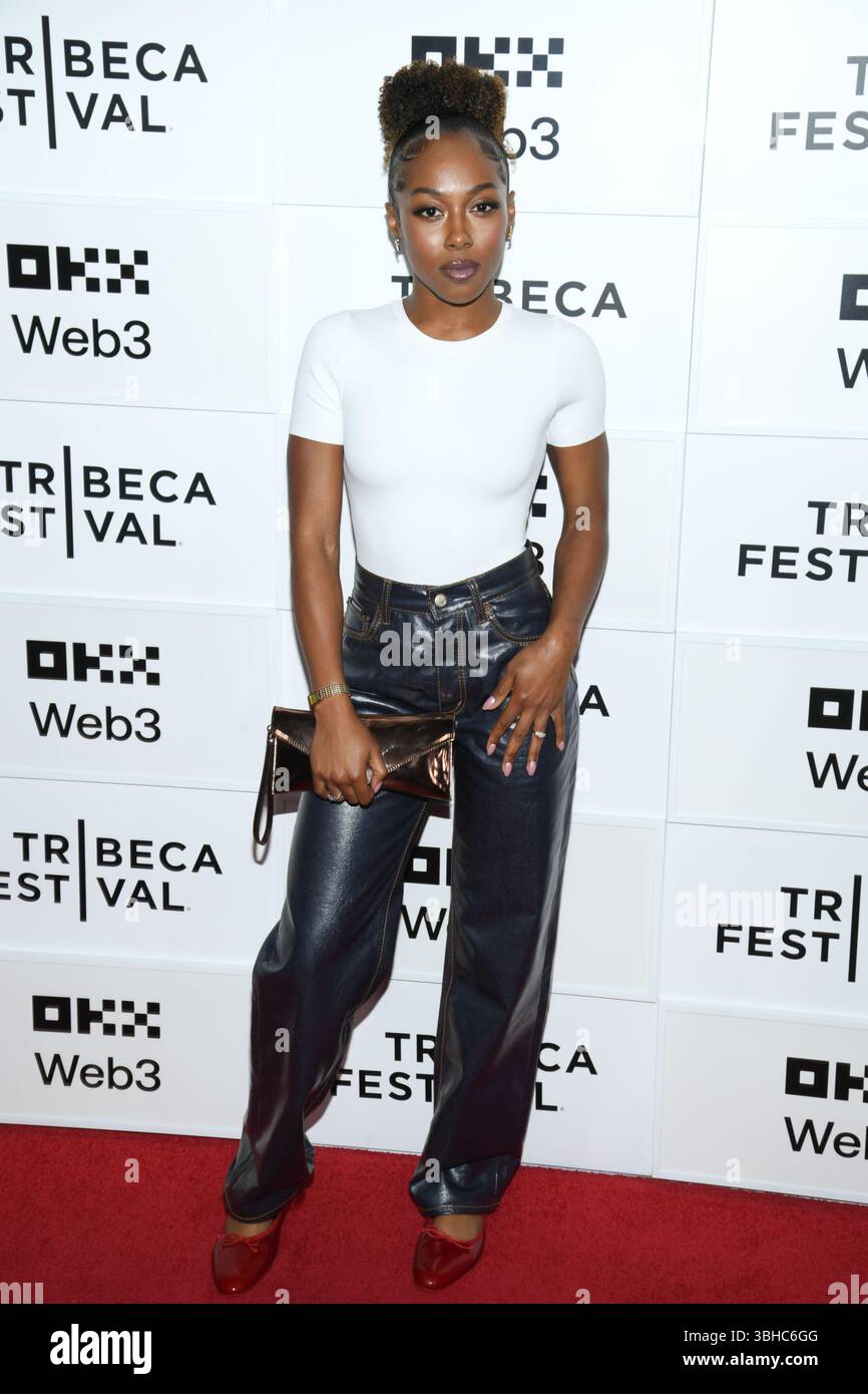 Emyri Crutchfield attends the "One Spoon of Chocolate" premiere at ...