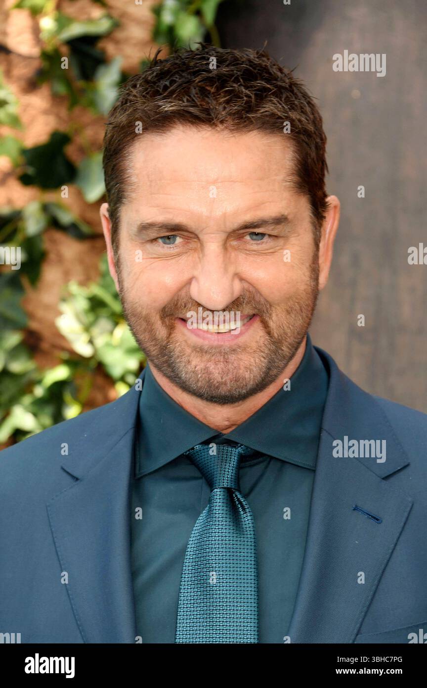 Gerard Butler bei der Premiere des Kinofilms How to Train Your Dragon ...