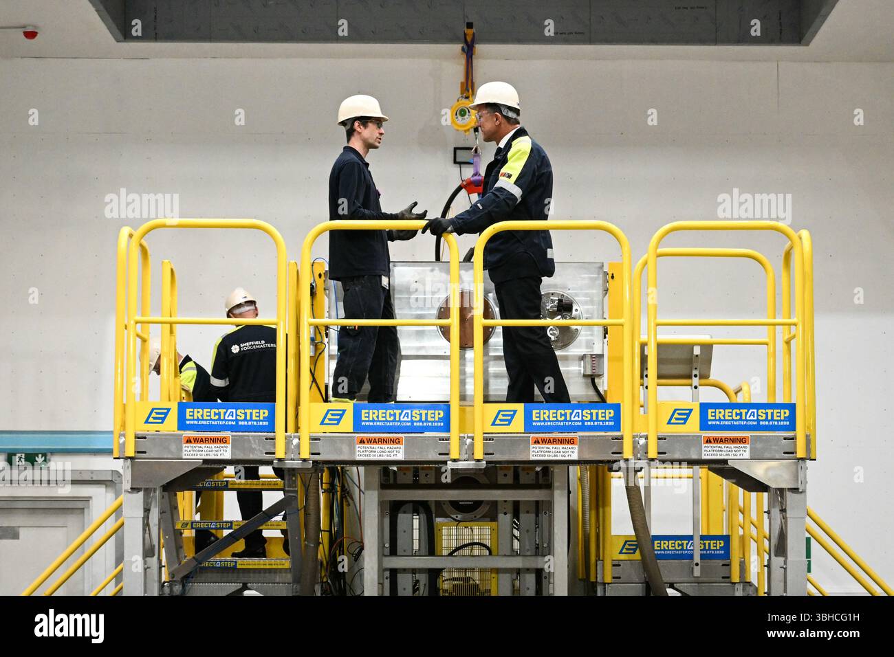 Nato Secretary General Mark Rutte (right) stands on a Electron-beam ...