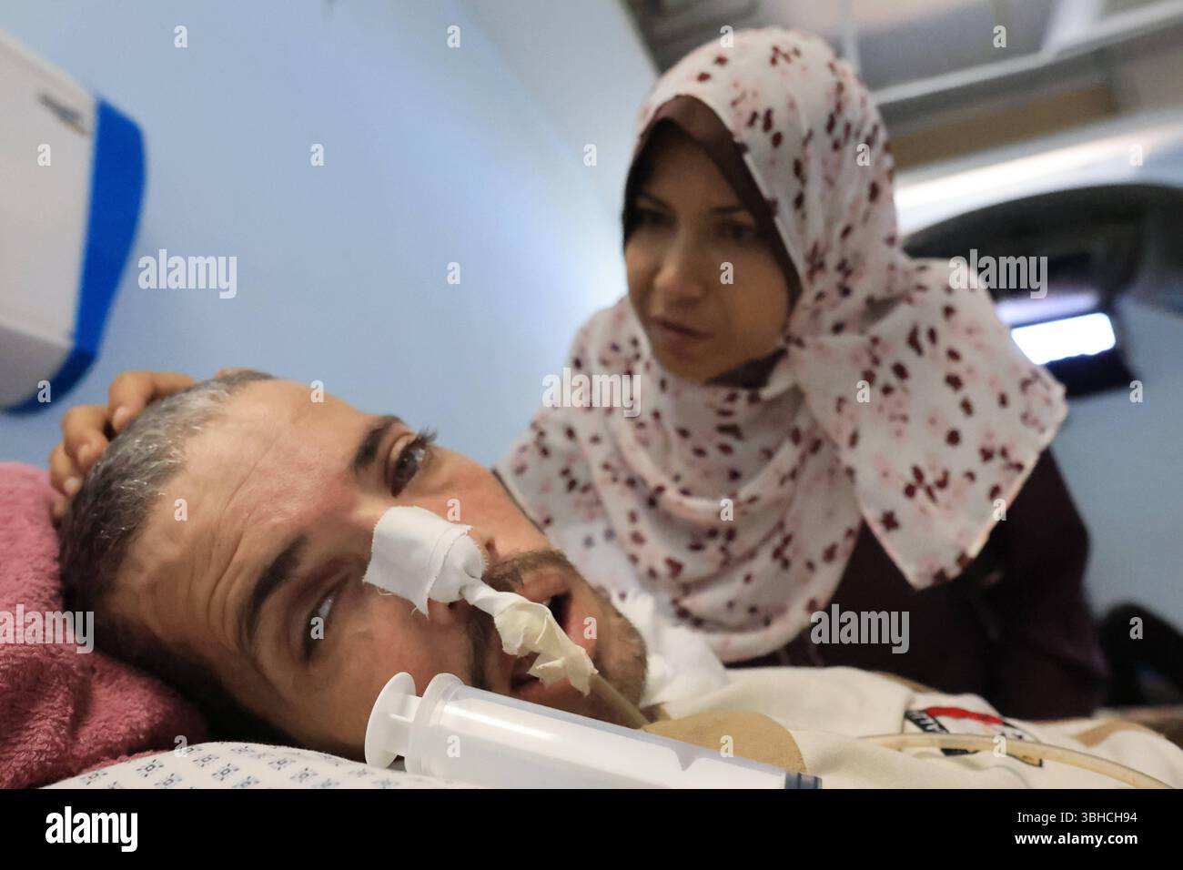 Palestinian Naeel Abdel Aal 37 years old is receiving medical care at ...