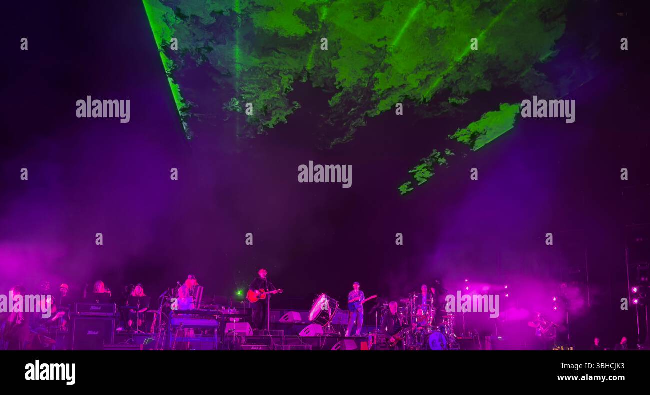 OVO Hydro, Glasgow. Sheffield band Pulp, fronted by Jarvis Cocker ...