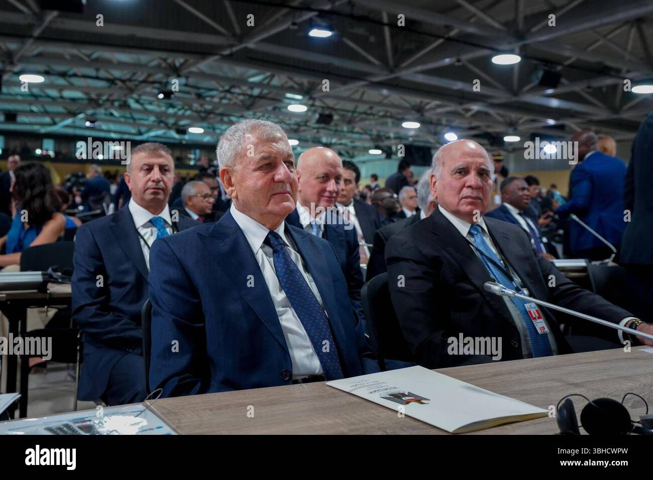 Iraqi President Abdul Latif Jamal Rashid participates with leaders ...