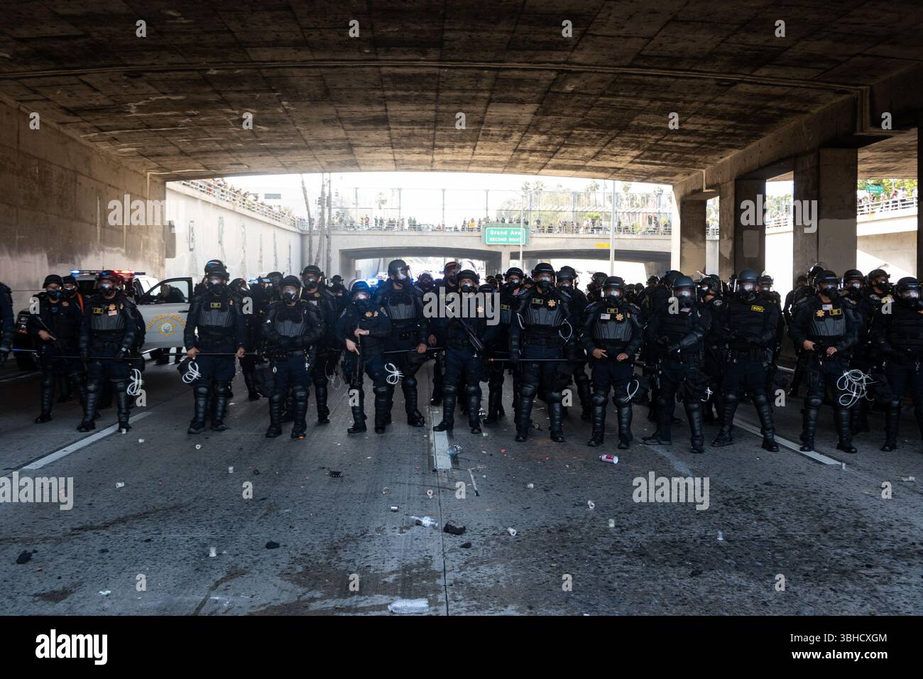 Los Angeles, USA. 08th June, 2025. CHP form a blockade as they prepare ...