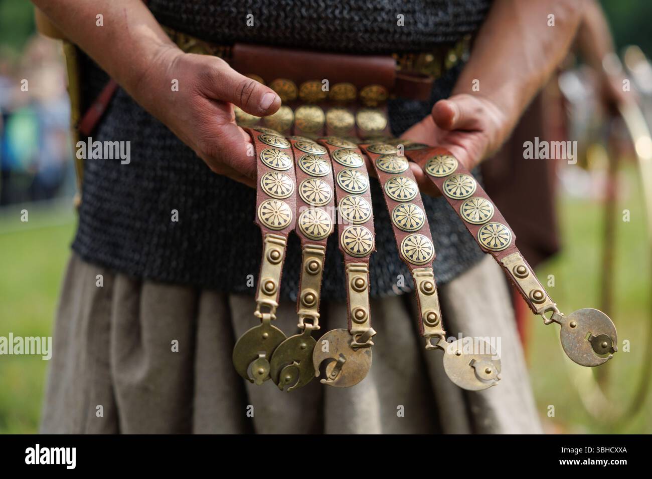 09 June 2025, Lower Saxony, Bramsche: Actors dressed as Roman ...
