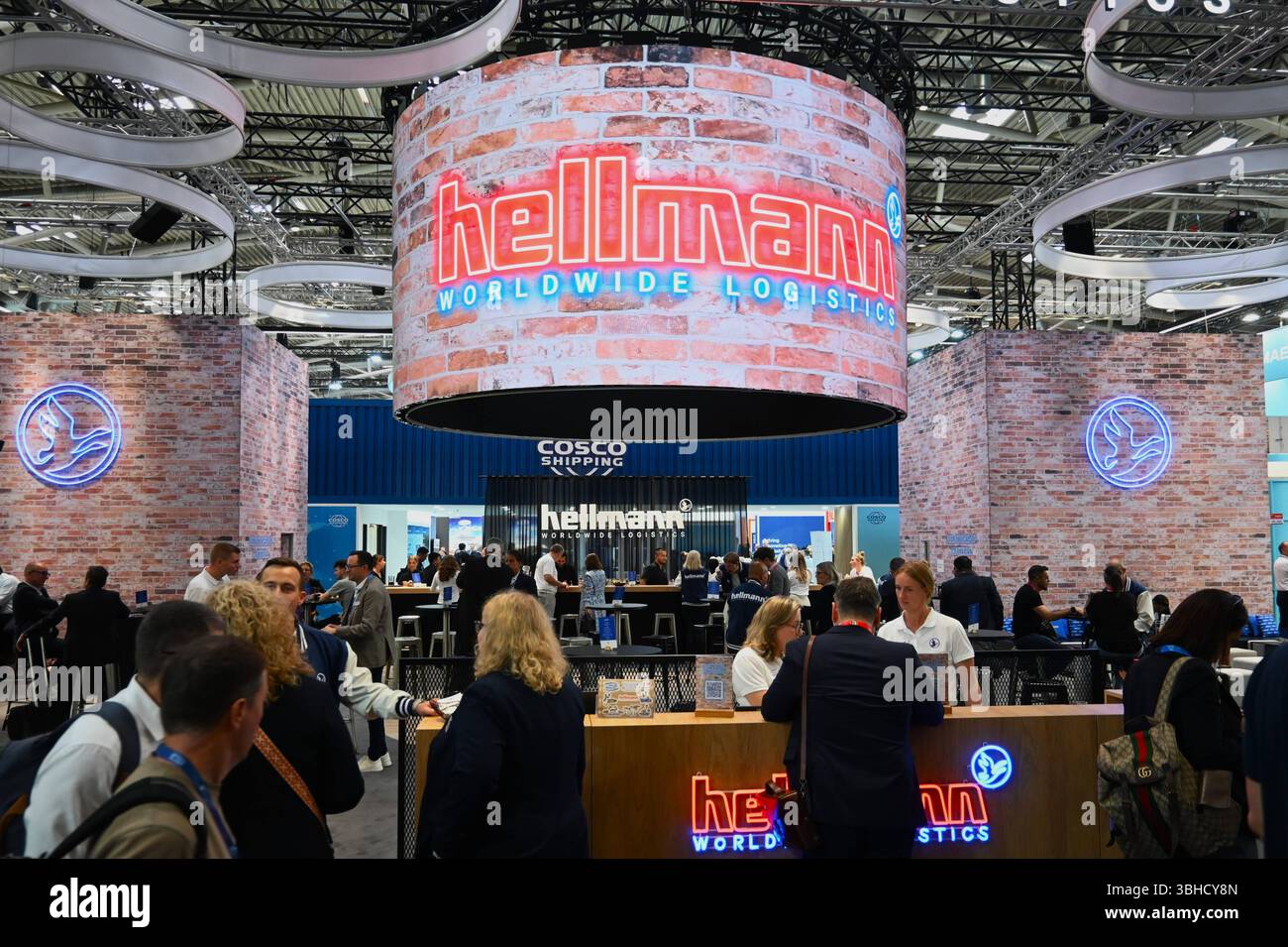 Messe München. Die transport logistic ist die weltweit grösste Fachmesse für Logistik, Mobilität ...