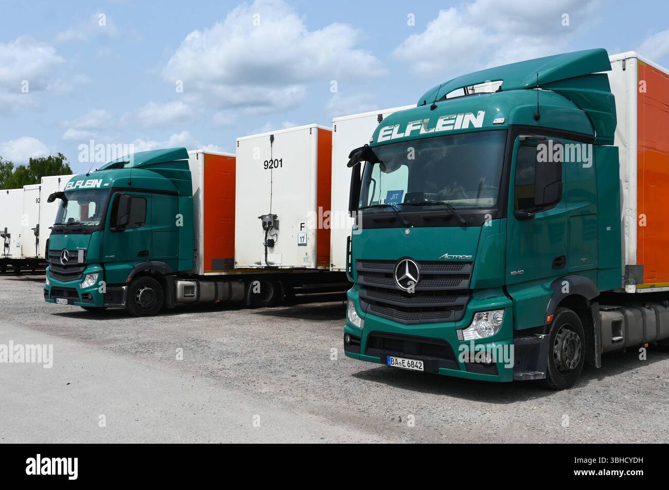 Elflein Spedition aus Bamberg. Mercedes Actros Sattelzugmaschinen auf ...
