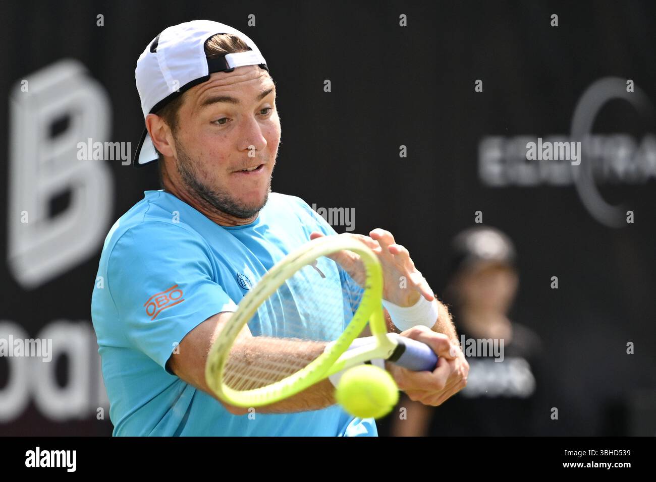 Stuttgart, Germany. 09th June, 2025. Tennis: ATP Tour - Stuttgart, Singles, Men, 1st round ...