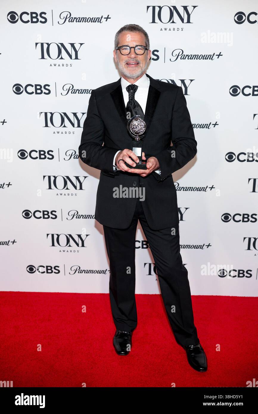Mike Isaacson in the press room for The American Theatre Wing s 78th ...