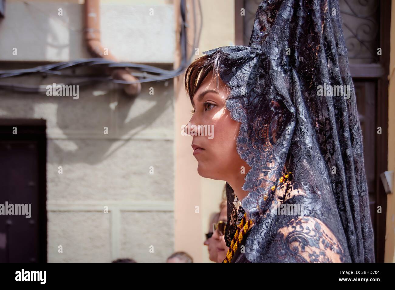 Elegant figures in traditional garments hi-res stock photography and ...