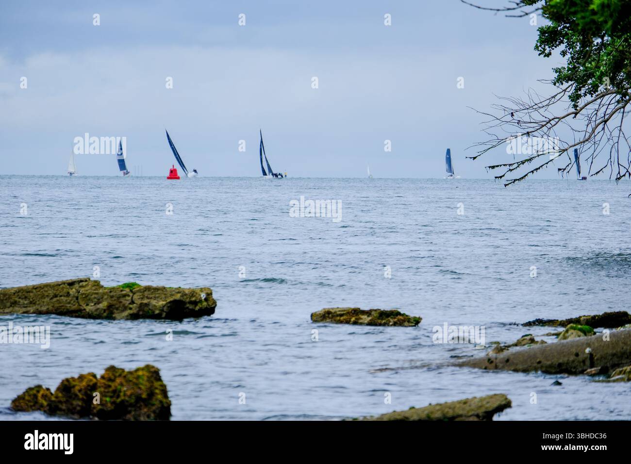 7 JUN 2025 - Cowes, Isle of Wight - Sailing yachts in the Isle of Wight ...