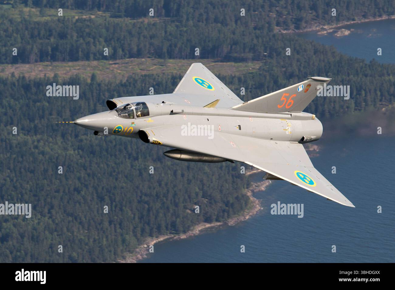 Captured during an air-to-air photo mission, the Saab J35J Draken (Reg ...