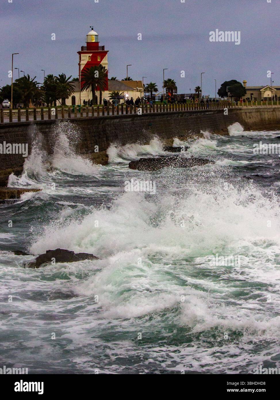 Waves breaking spectacular against the seawall at the Greenpoint ...