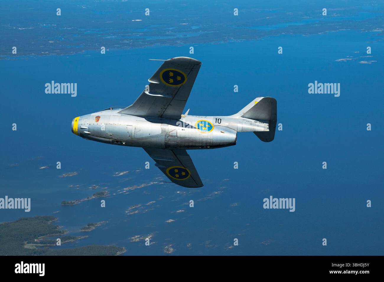 1960s jet fighter hi-res stock photography and images - Alamy