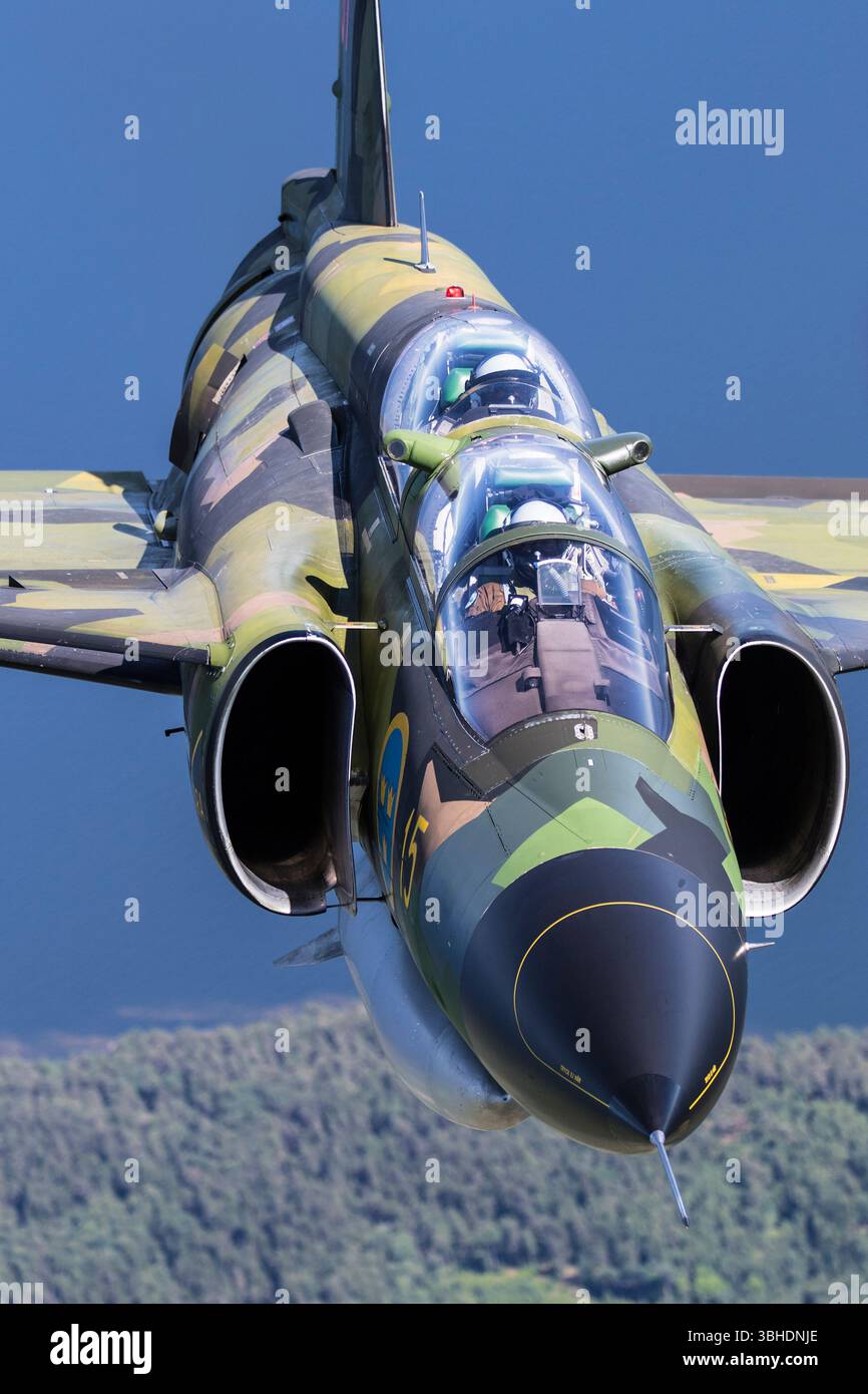A Saab Sk37E Viggen (Reg SE-DXO, Military Code 15-61) of the Swedish ...