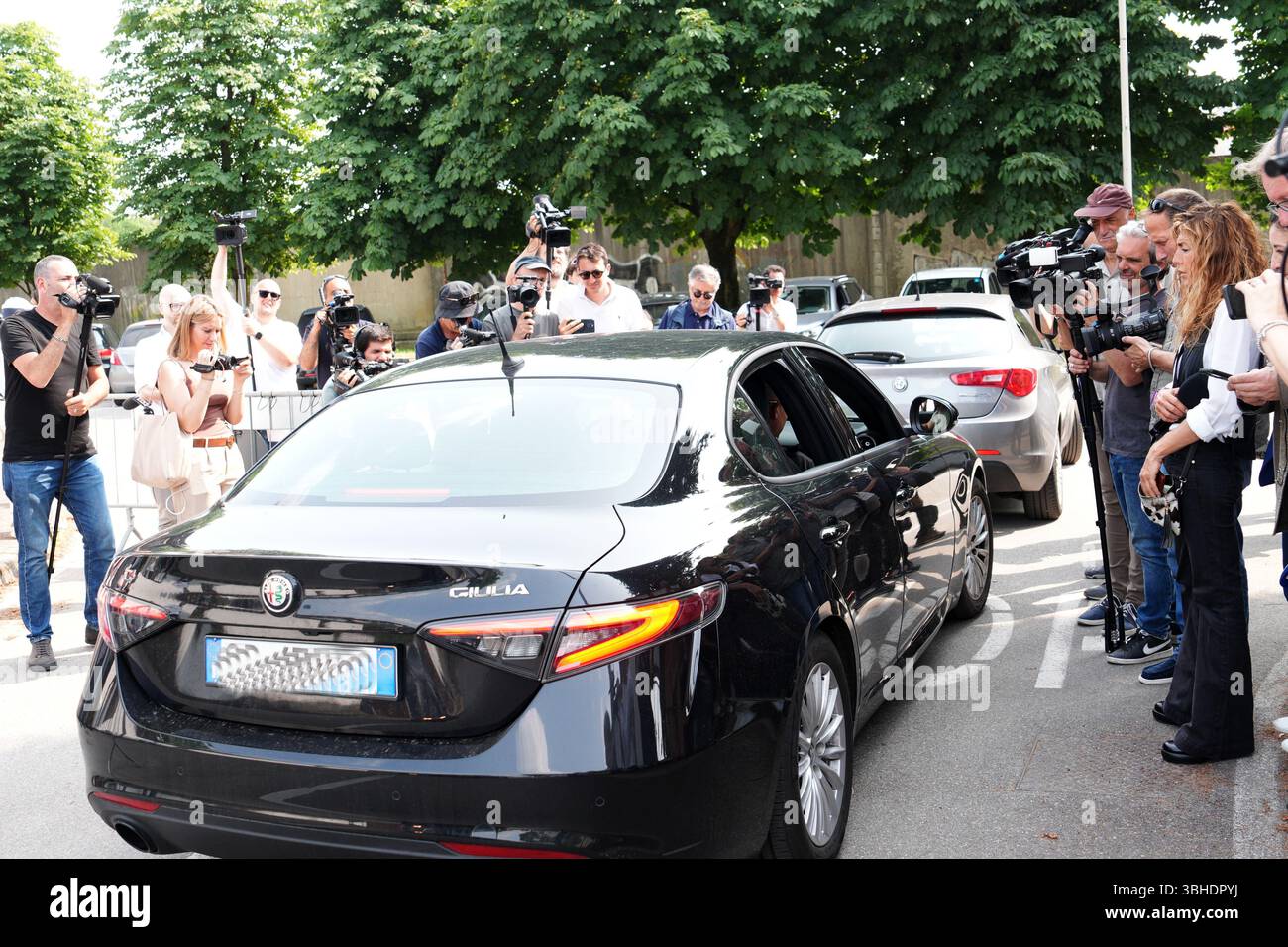 Pavia, Italy. 09th June, 2025. Garlasco, The RIS returns to the Villa ...