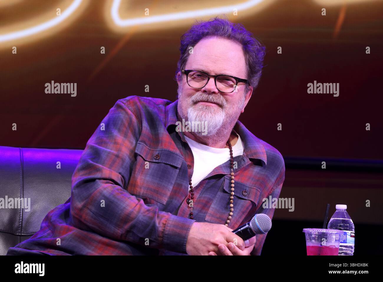Phoenix, Arizona, USA. 8th June, 2025. Actor RAINN WILSON speaking at ...