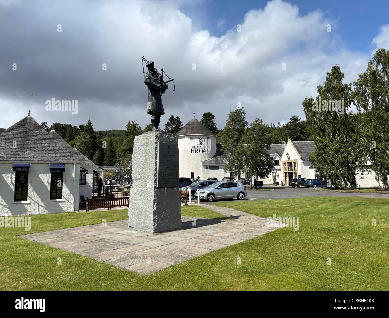 The Highland Piper monument outside the House of Bruar—a bronze piper ...