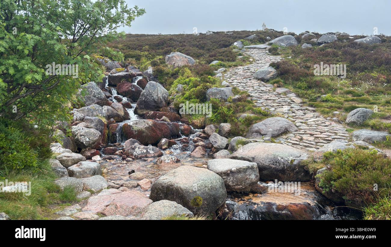 Highland stream flowing over granite hi-res stock photography and ...