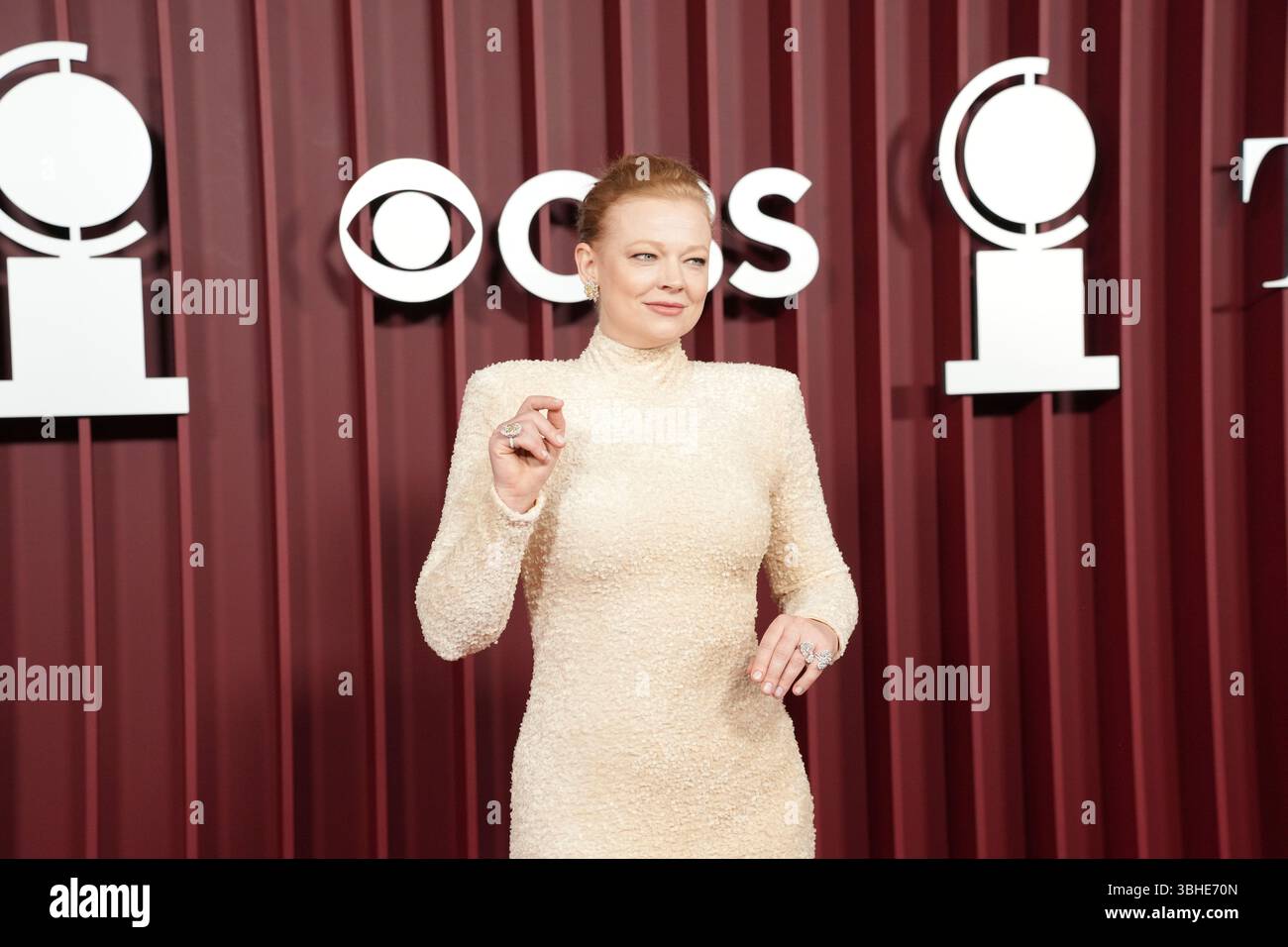 Photo by: Siegfried Nacion/STAR MAX/IPx 2025 6/8/25 Sarah Snook at the ...
