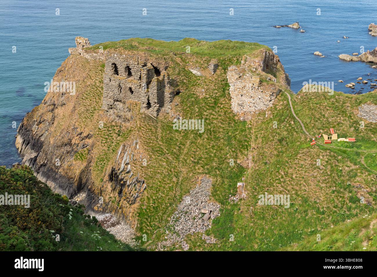 Findlater Castle area, Sandhaven, Aberdeenshire, UK. 8th June, 2025 ...