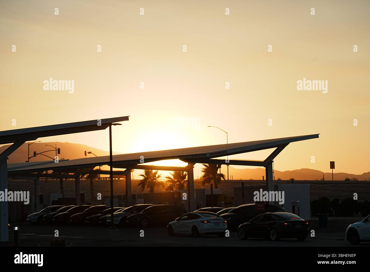 parking lot sunset Stock Photo - Alamy