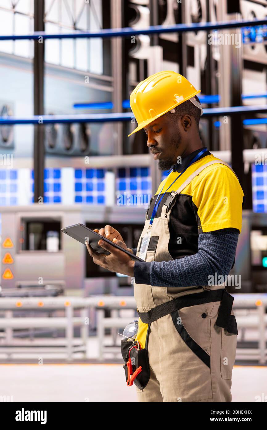 Engineer in smart solar manufacturing hi-res stock photography and ...