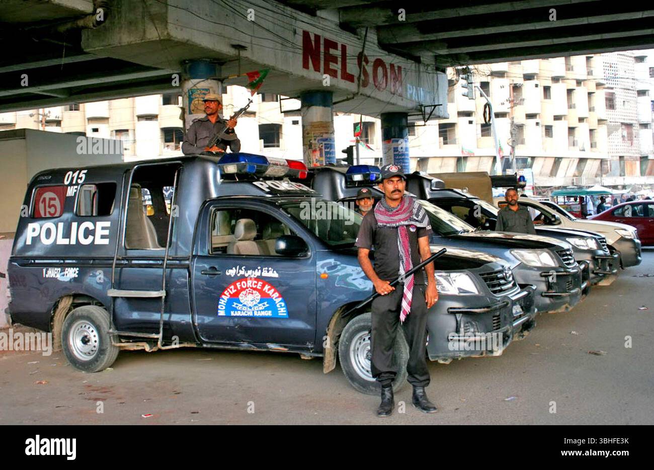 Karachi police hi-res stock photography and images - Alamy