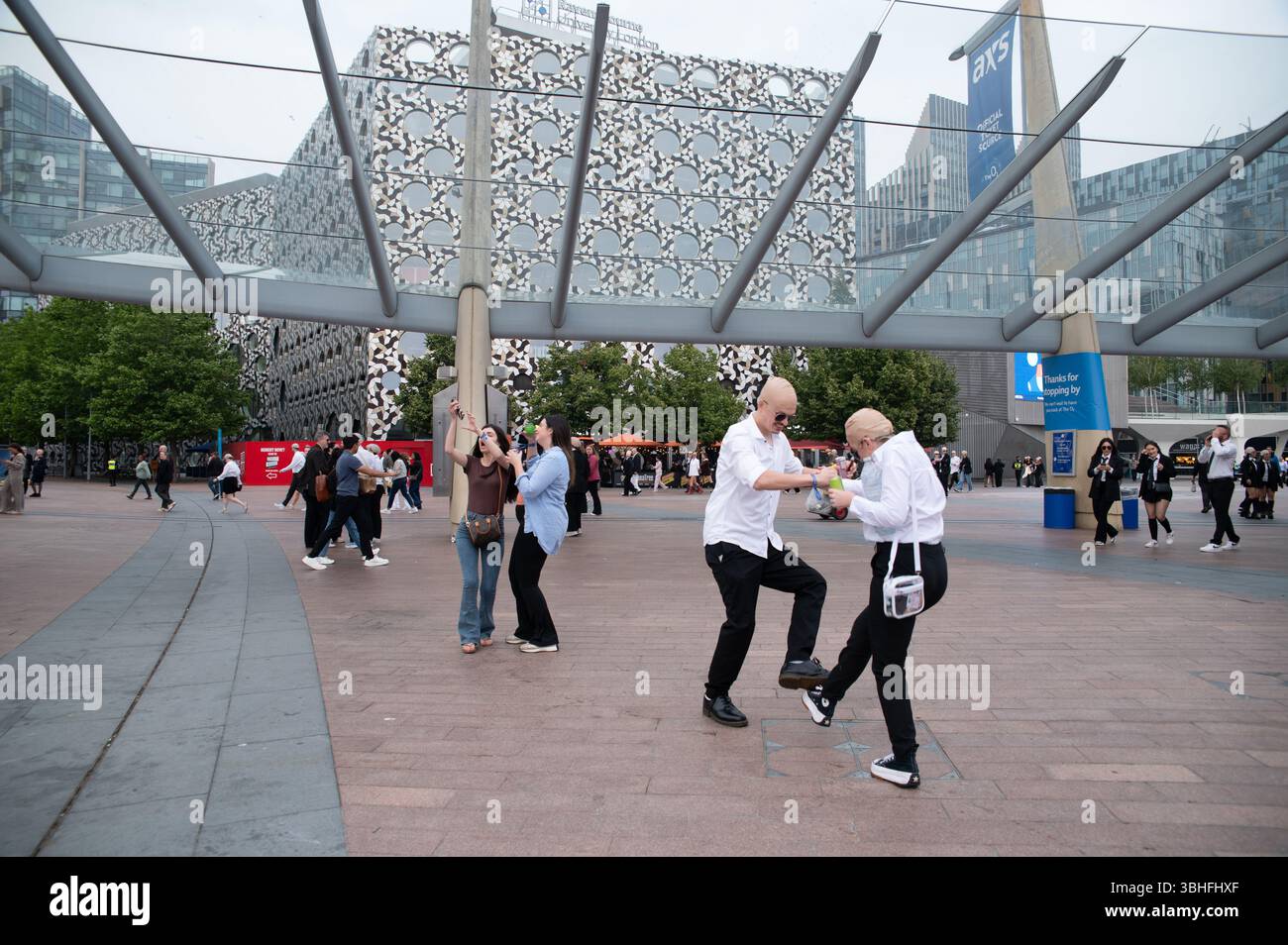 London, United Kingdom. 9th June 2025. A crowd of Pitbull fans in bald ...