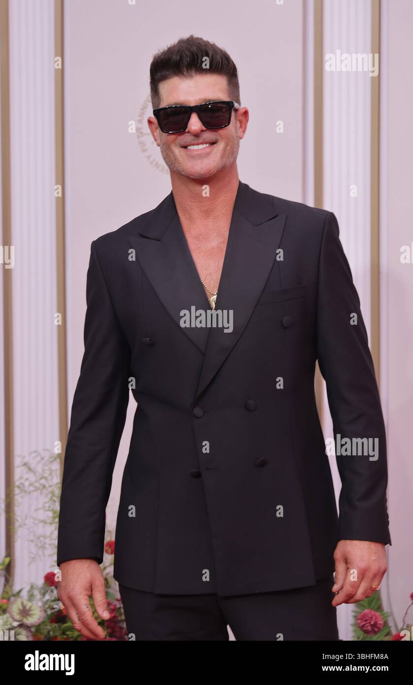 Los Angeles, USA. 09th June, 2025. Robin Thicke attends the 2025 BET ...